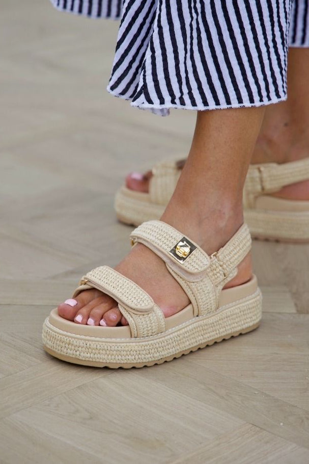 Shop Sandaal Bigmona | Nat Raffia | Steve Madden bij Poespas